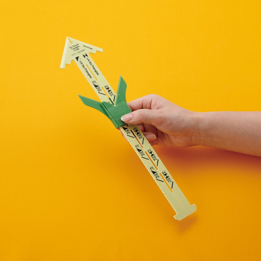 No-Hassle Triangles Gauge | Clover – Clover Needlecraft, Inc.