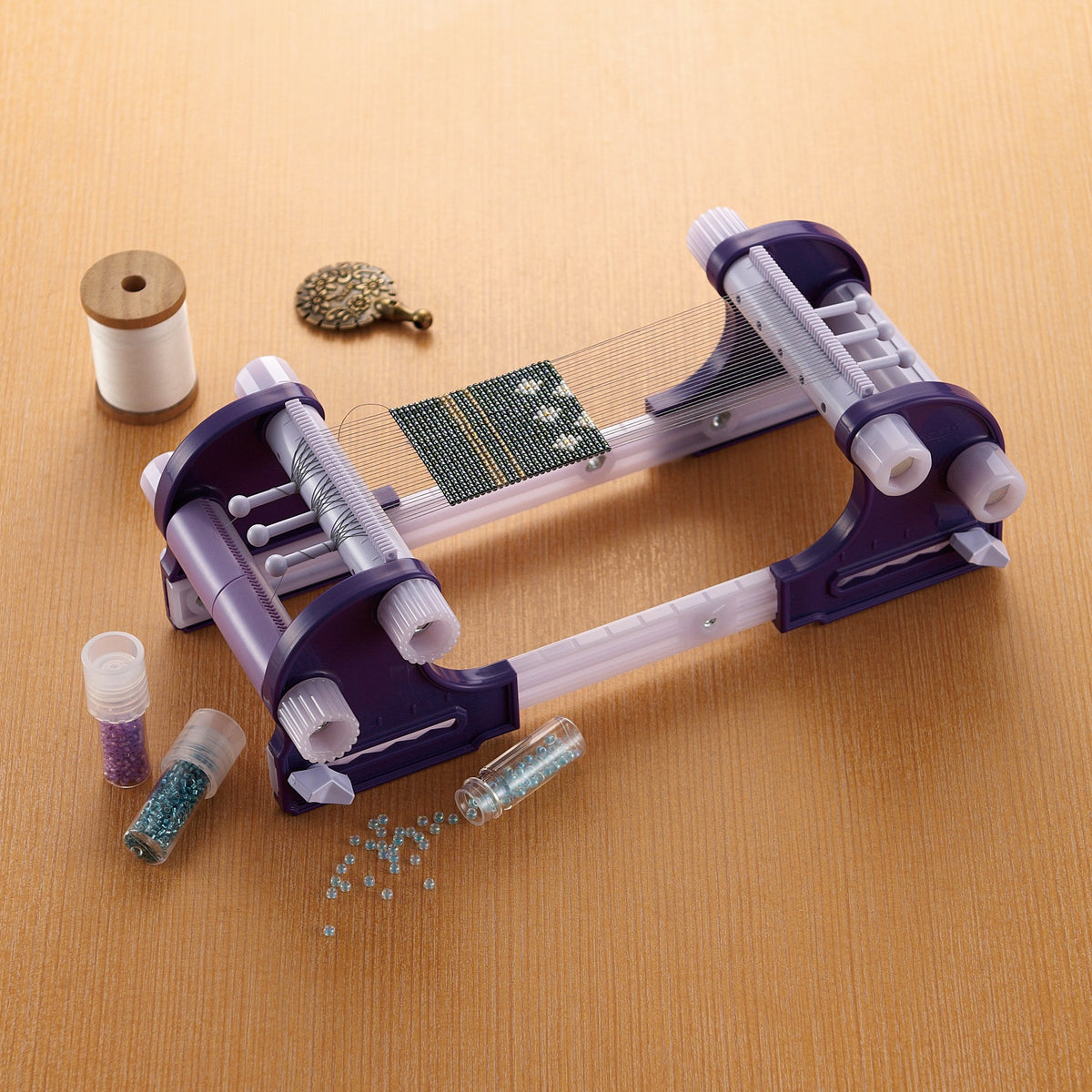Beading Loom | Clover – Clover Needlecraft, Inc.